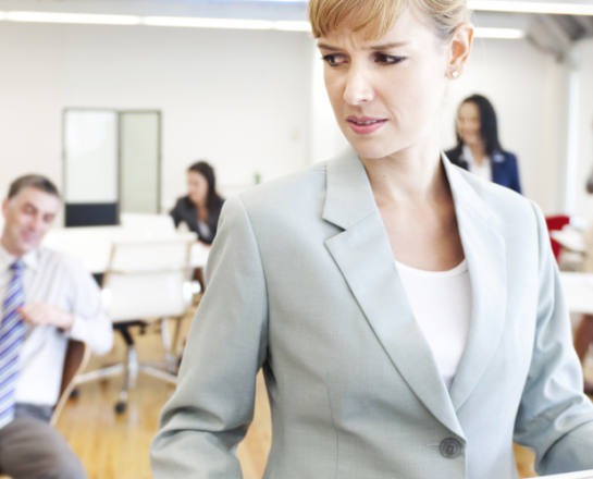 Des problèmes au travail ? Ne restez pas seul